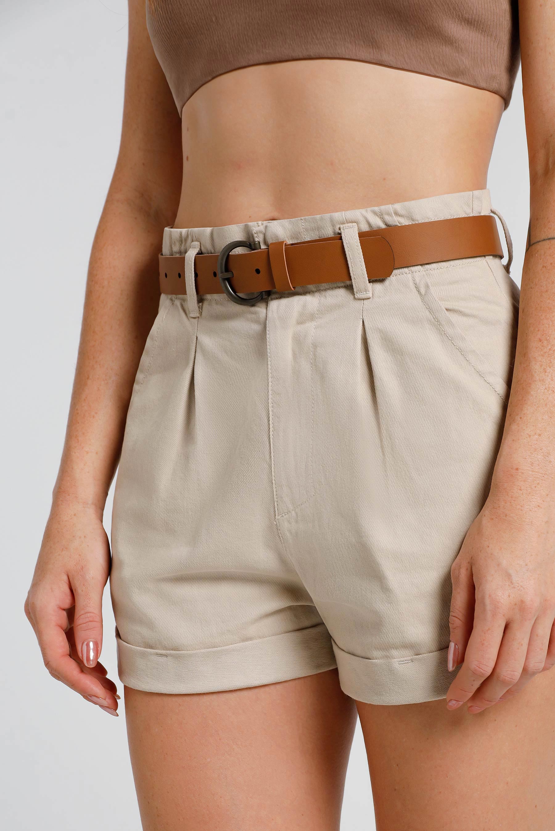 Shorts Beige Apliques Short mujer