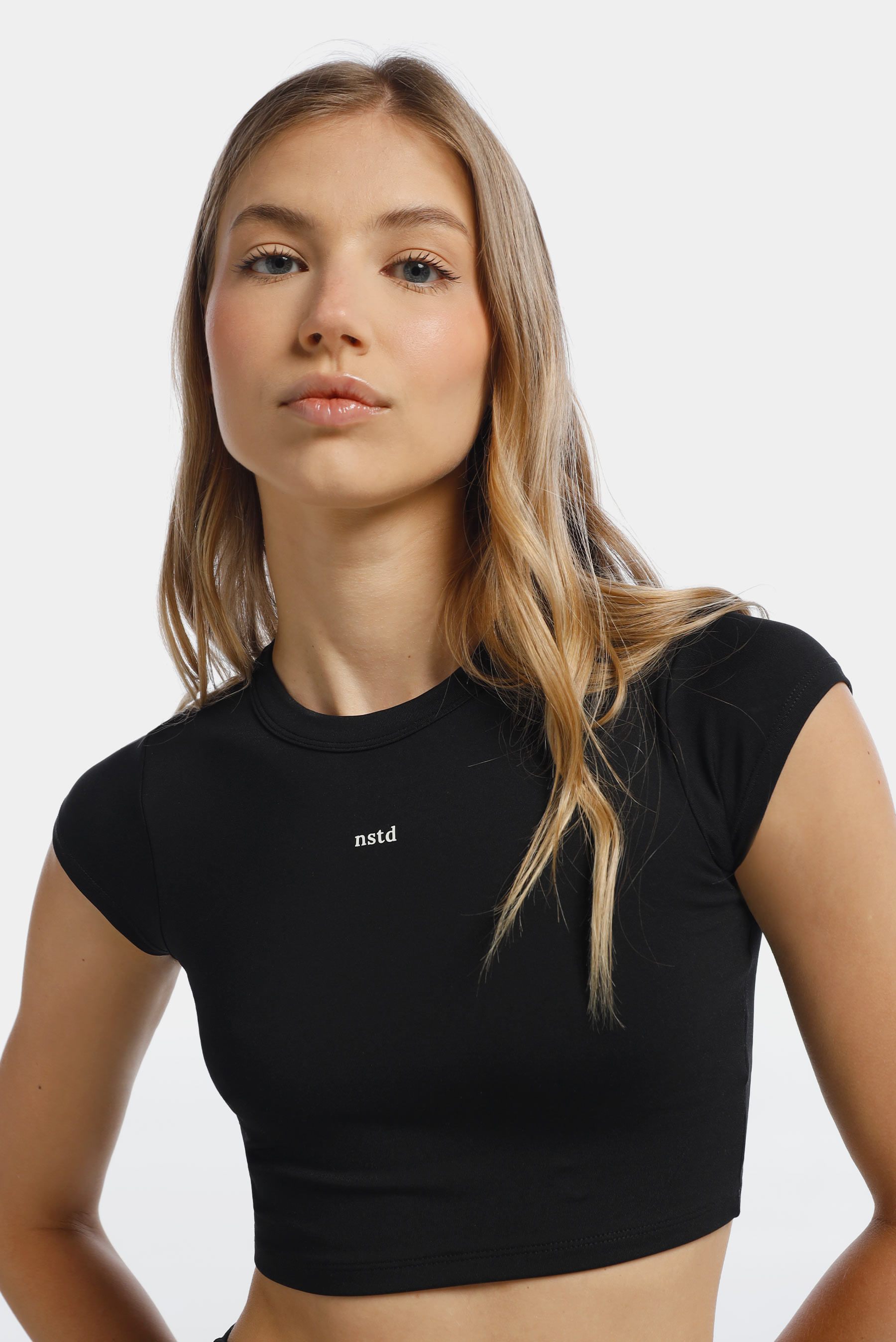Croptop Negro Texto Camisetas mujer